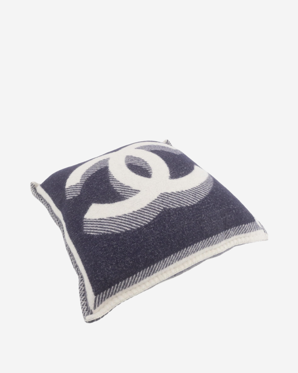 Cojín Chanel – Irene Buffa