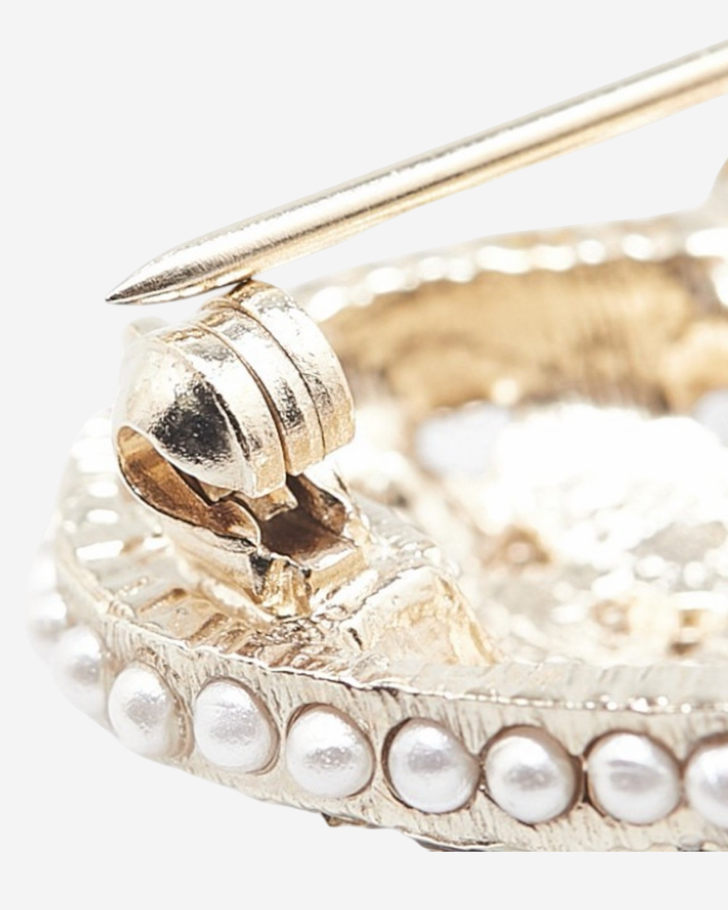 Chanel Heart Brooch – Irene Buffa